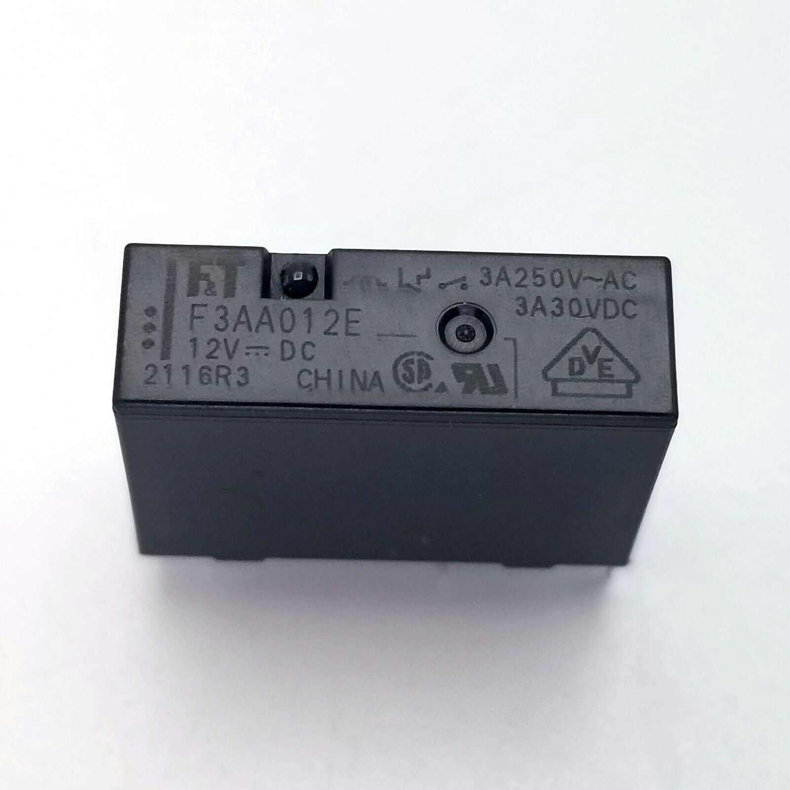 Relay F3AA012E